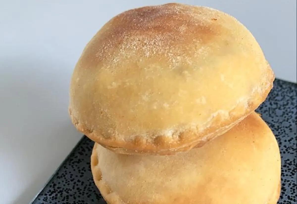 Pastelitos De Pizza Venezolanos: Una Fusión Irresistible | Circolo Pizza